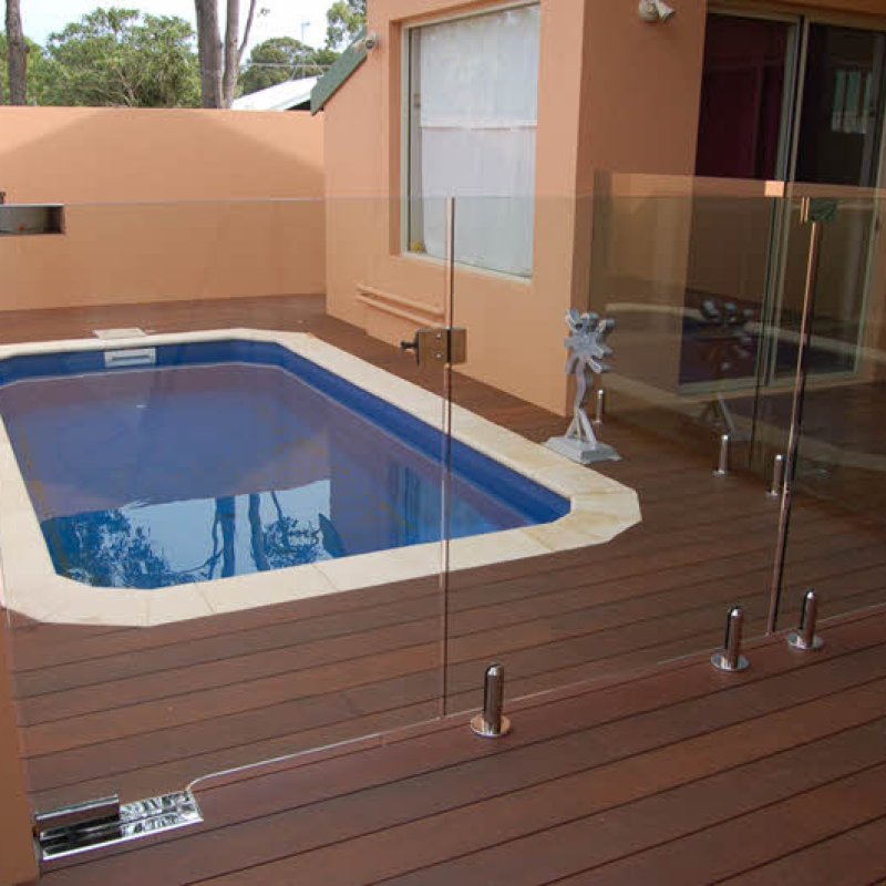 The Cape Glass Pool Fence - Naturaliste Balustrades